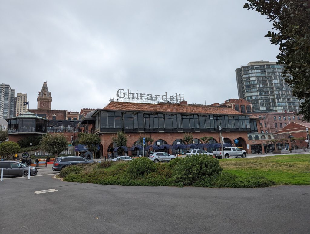 Ghirardelli Square San Francisco (The Best Ghirardelli Chocolate ...